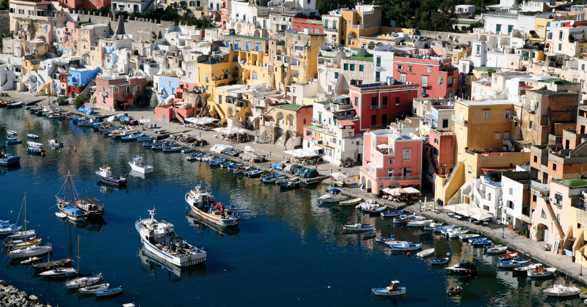 Le spiagge più belle di Procida - Spiagge.it
