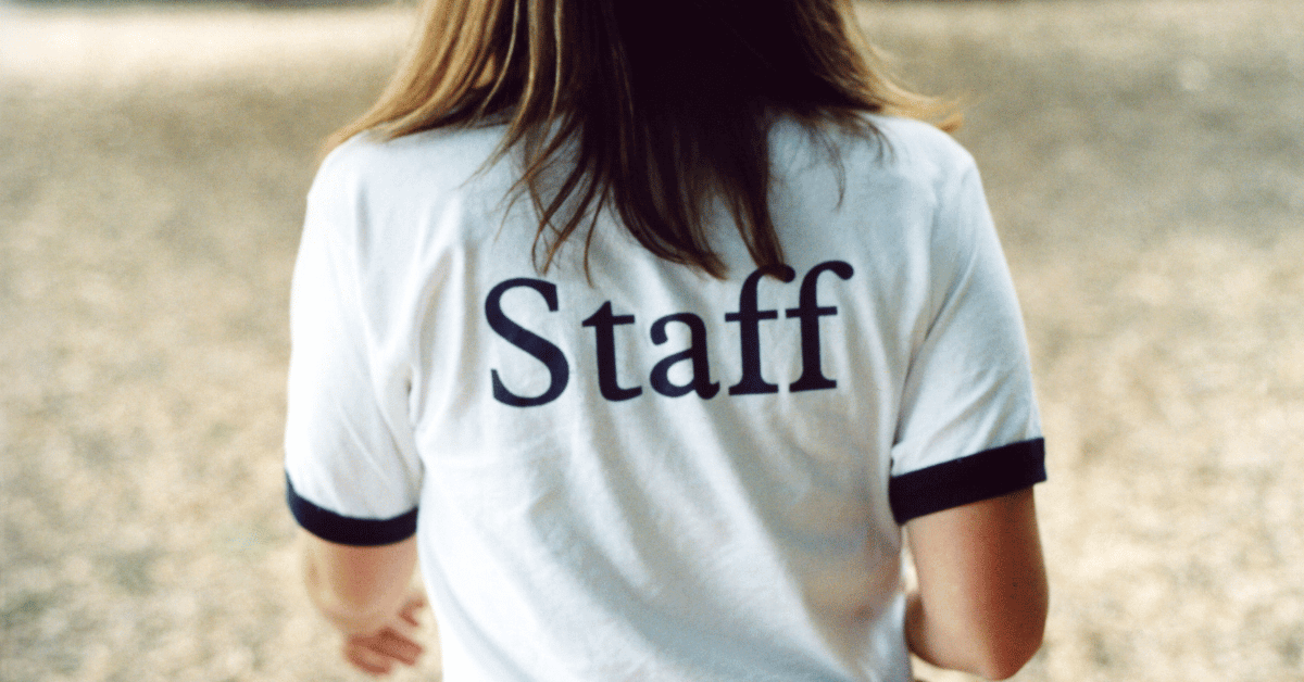 Addetto spiaggia: chi è, cosa fa e perché è importante - Spiagge.it